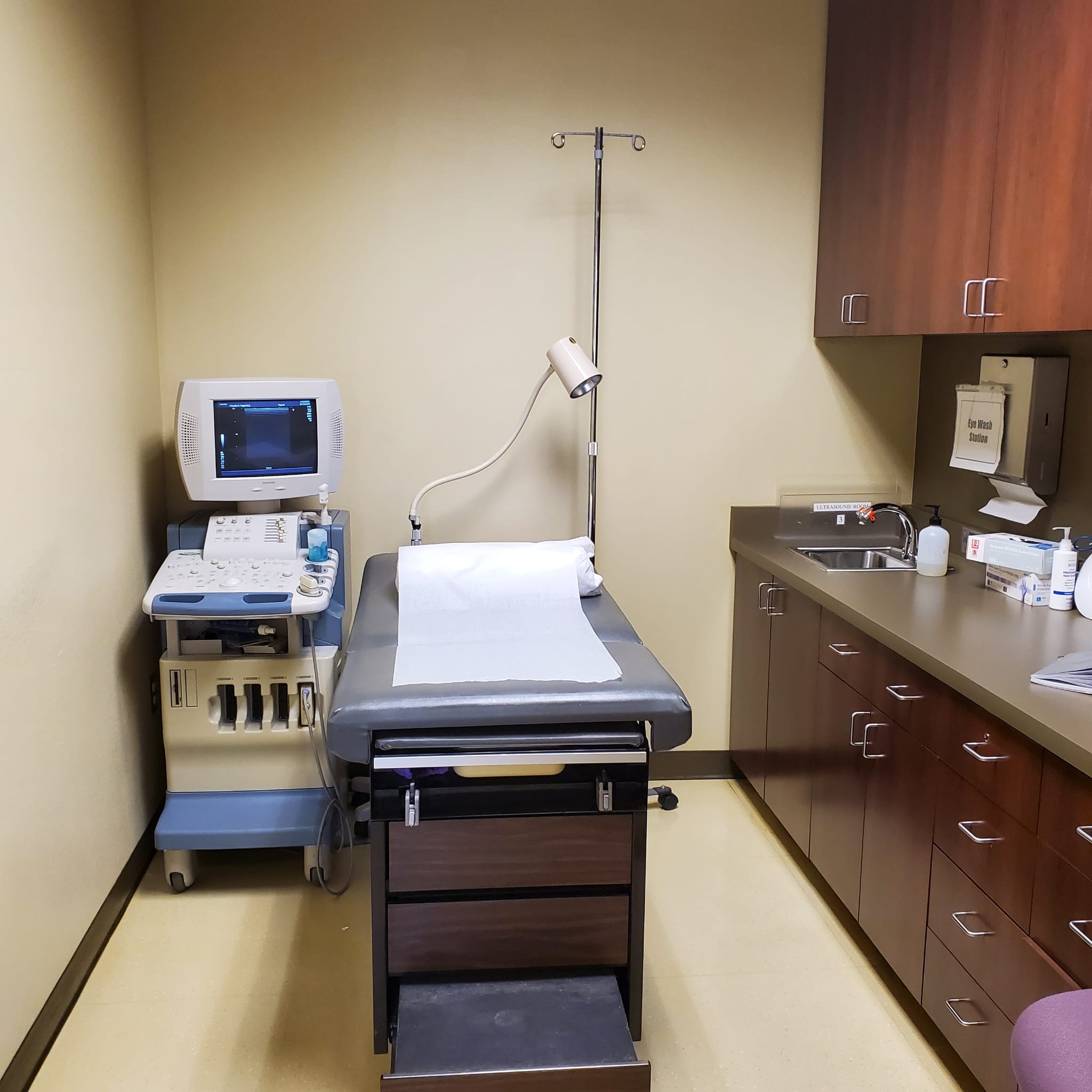 About – Dr. Carlos Hernandez-Cassis