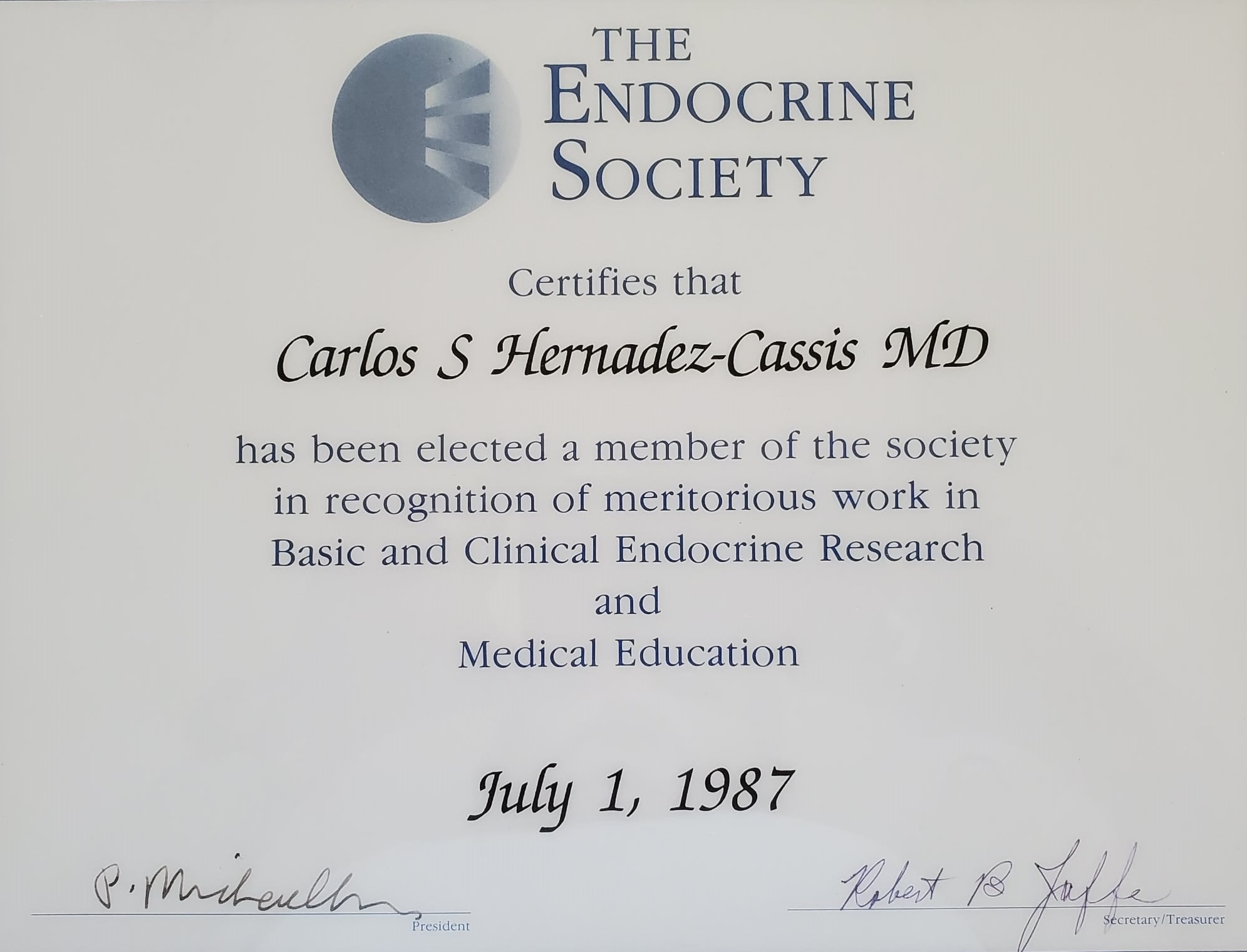 About – Dr. Carlos Hernandez-Cassis